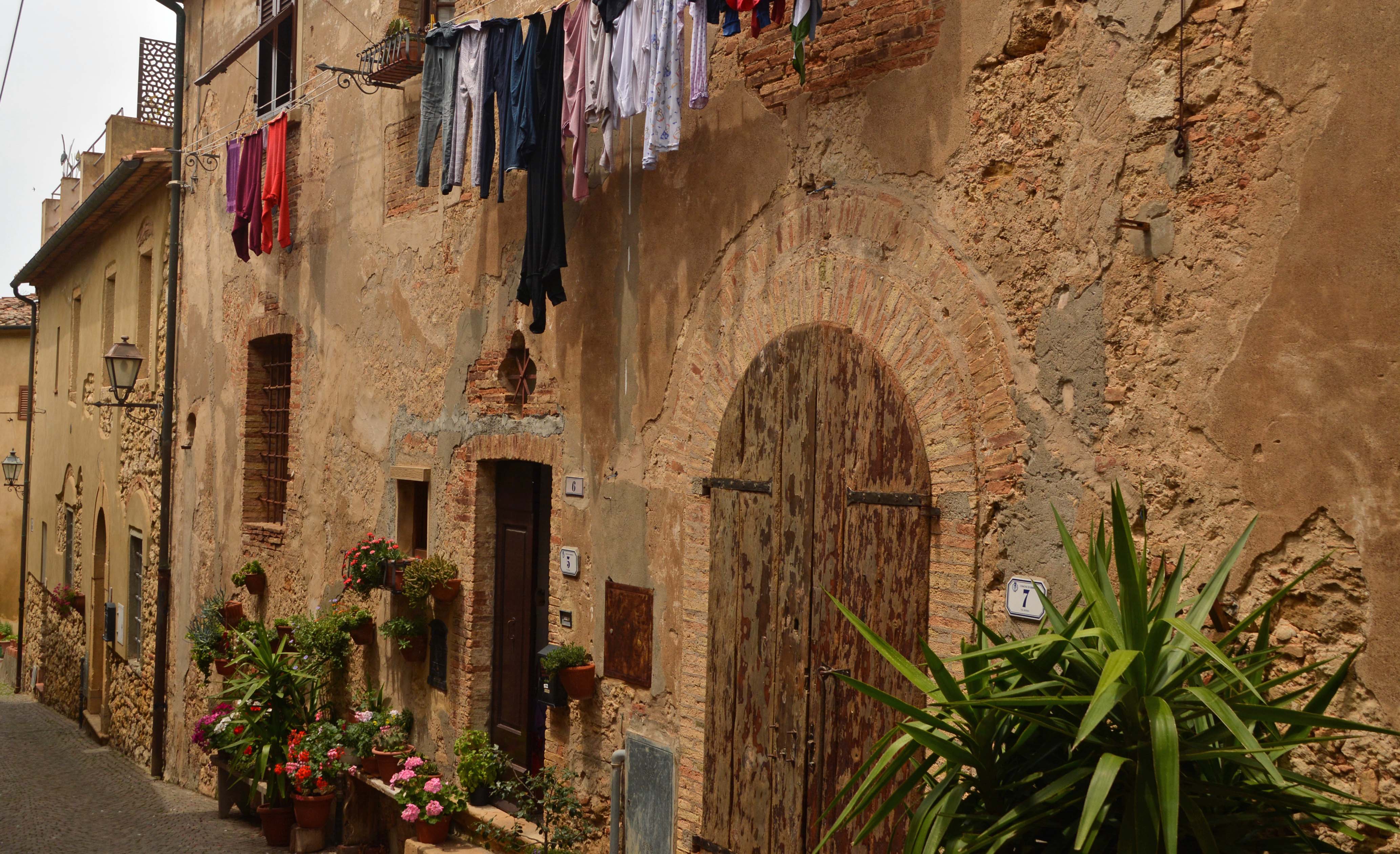 Mittelalter und Vino: Bibbona, Bolgheri und Massa Marittima - Bikeing ...